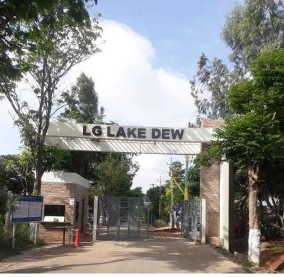 40X60 site for sale in lg lake dew , bileshivale, hennur main road ...