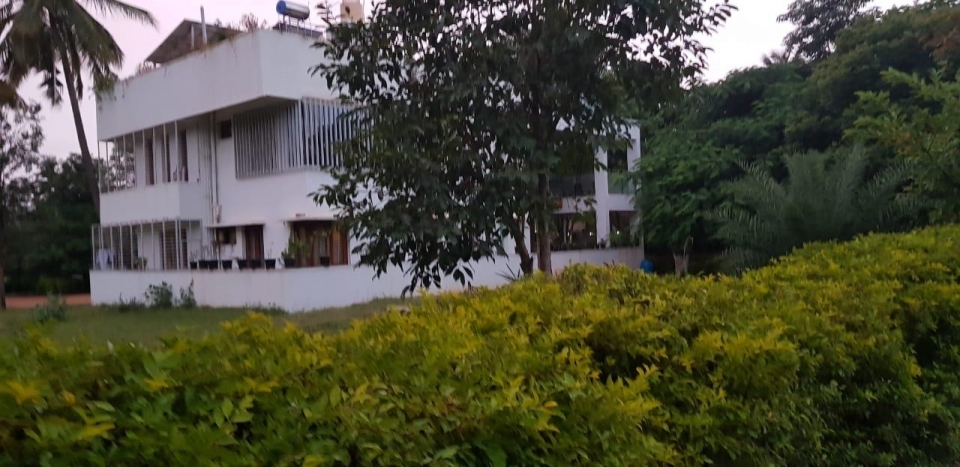 40X60 site for sale in lg lake dew , bileshivale, hennur main road ...
