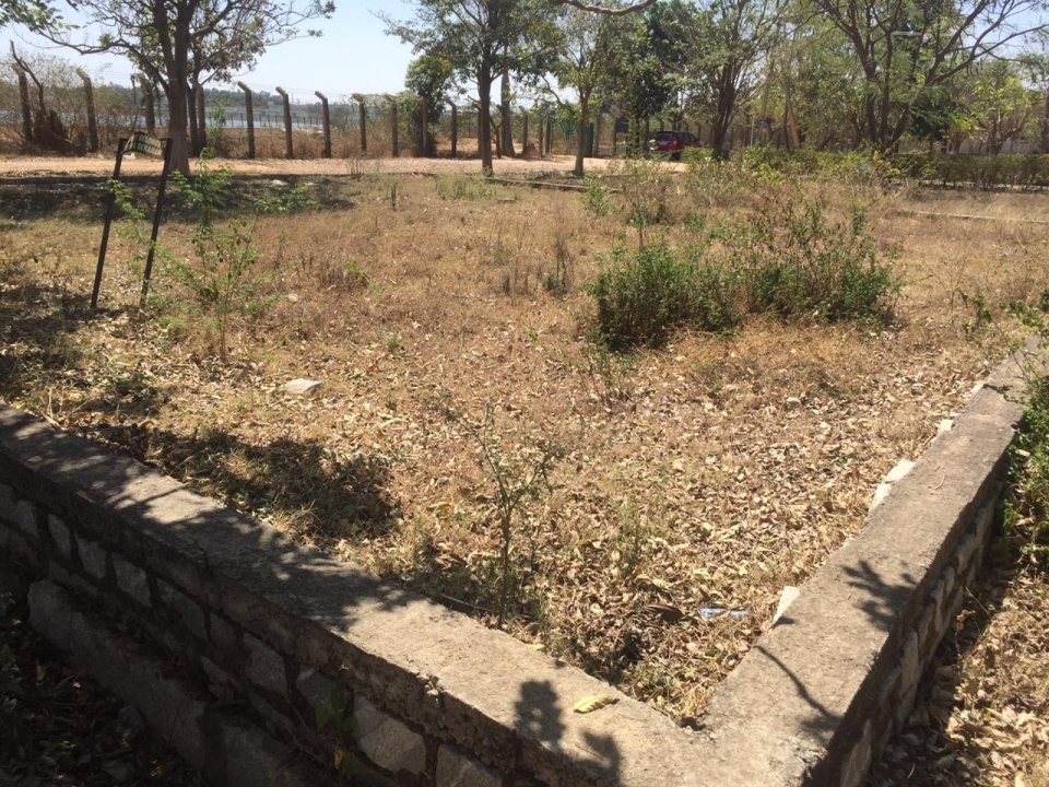 100X100 site for sale in lg lake dew , bileshivale, hennur main road ...