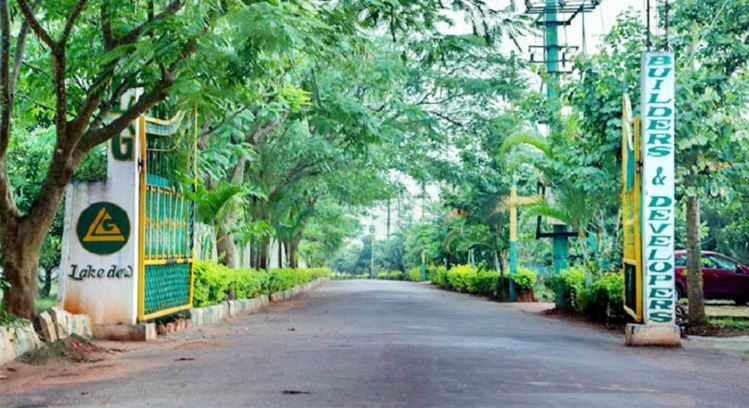 40X60 site for sale in lg lake dew , bileshivale, hennur main road ...